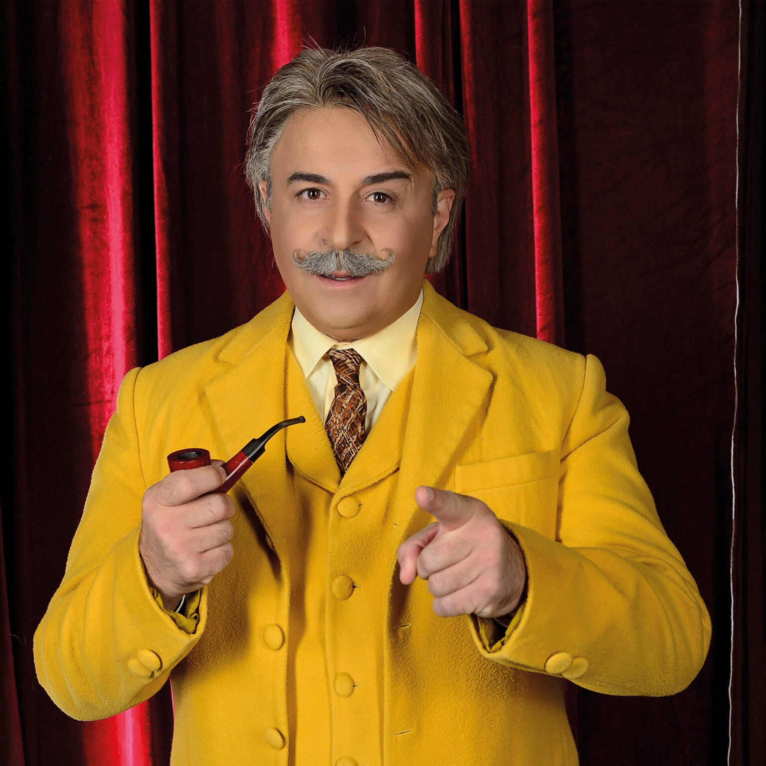 ΜΑΡΚΟΣ ΣΕΦΕΡΛΗΣ – ΗΘΟΠΟΙΟΣ – ΣΥΓΓΡΑΦΕΑΣ – ΣΚΗΝΟΘΕΤΗΣ – ΠΑΡΑΓΩΓΟΣ